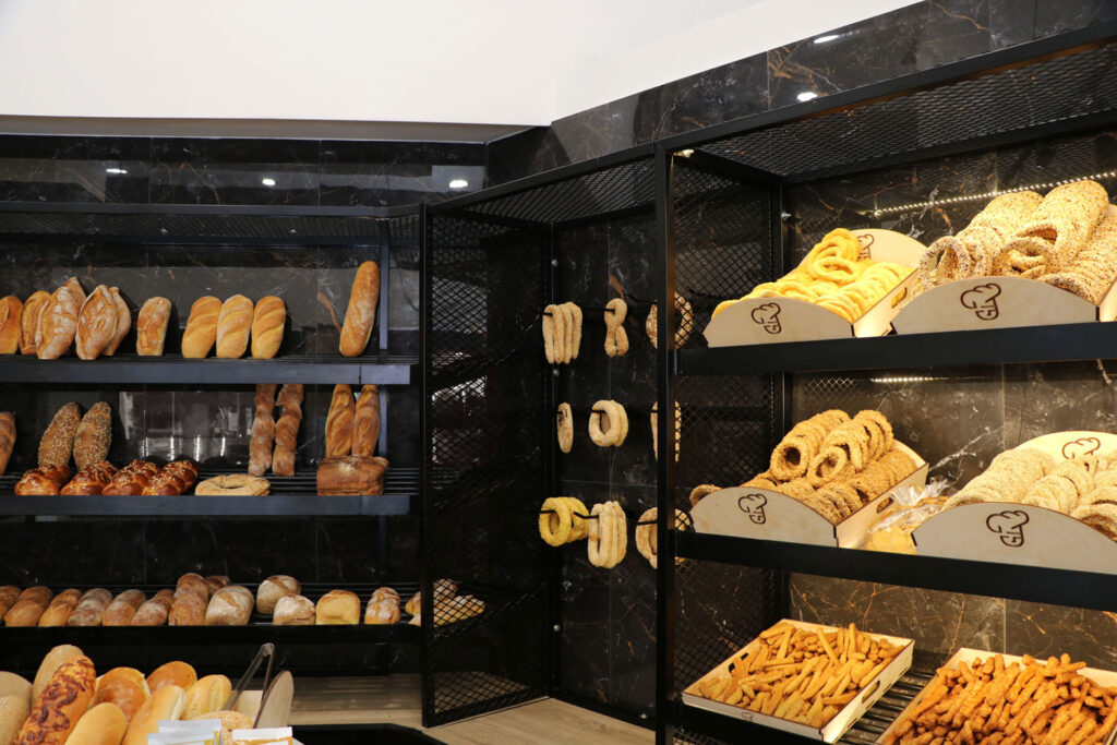 Bread Shelves - Showcase - Επαγγελματικά Ψυγεία, Εξοπλισμοί Αρτοποιείων ...